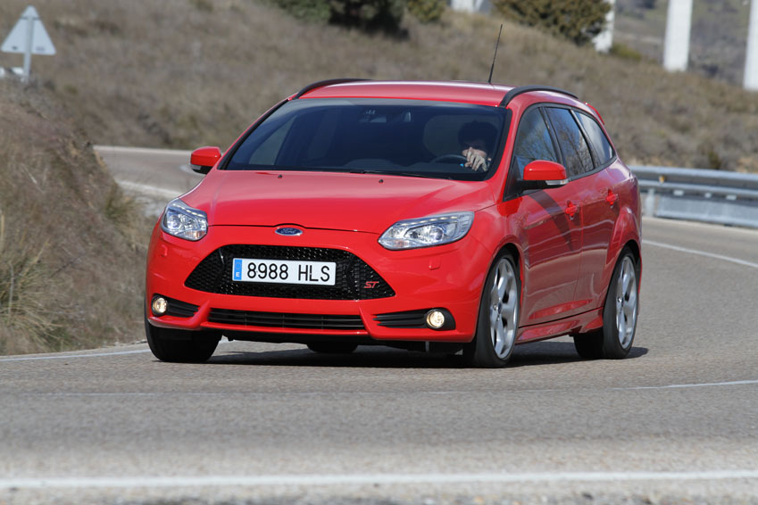 PRUEBA: Ford Focus ST Sportbreak - Periodismo del Motor