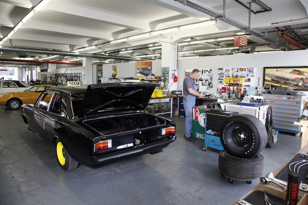 Opel Rekord C Black Widow - Periodismo del Motor