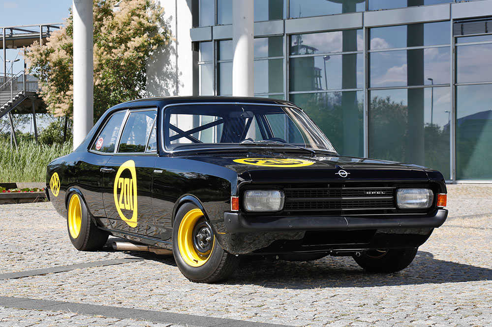 Opel Rekord C Black Widow - Periodismo del Motor