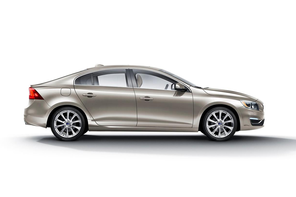 Volvo S60 Inscription: un S60L de batalla larga en Detroit - Periodismo ...