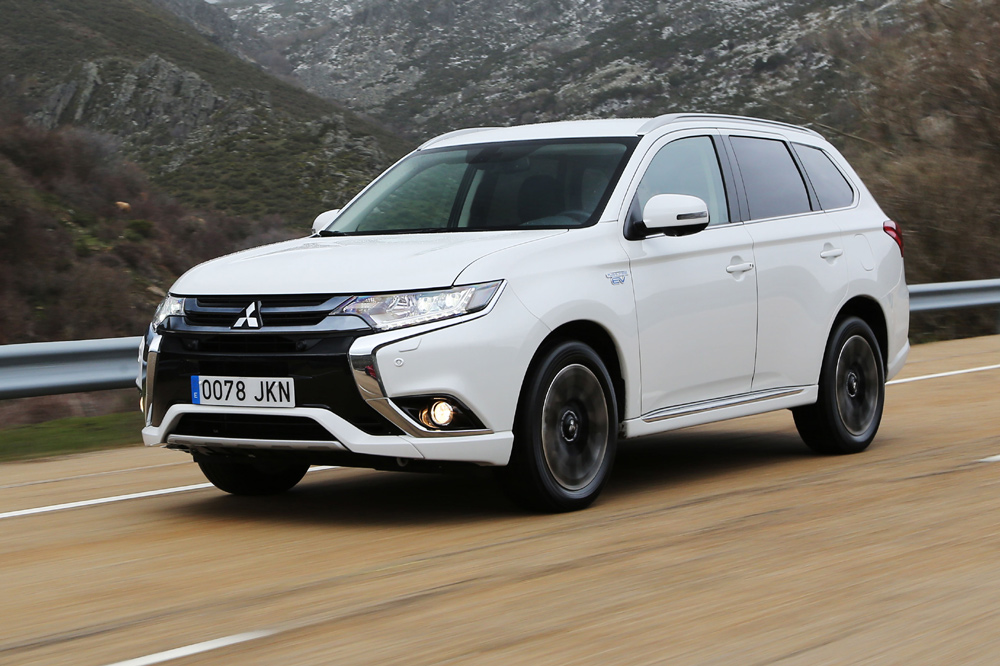 PRUEBA: Mitsubishi Outlander PHEV 2016 - Periodismo del Motor