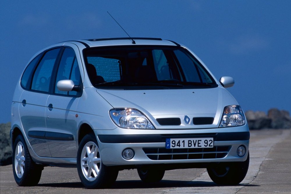 El Renault Scénic celebra su 20 aniversario - Periodismo del Motor