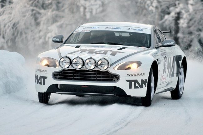 Convierten un Aston Martin V8 Vantage en un coche de rally - Periodismo ...