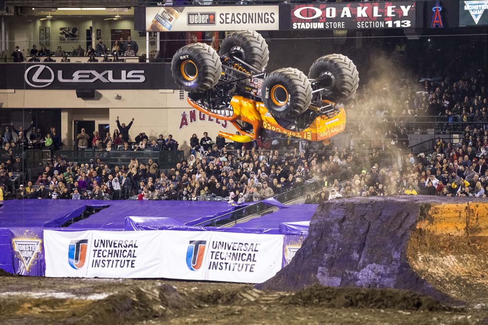 La Monster Jam 2016 regresa a España con giros de 360º en el aire ...