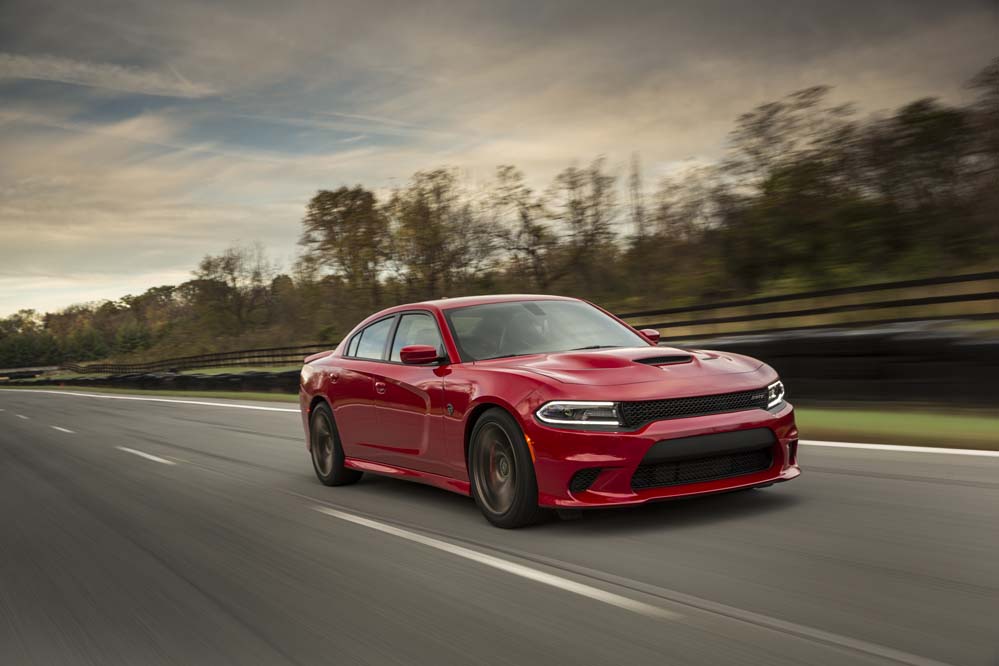 PRUEBA: Dodge Charger SRT Hellcat 2016 - Periodismo del Motor