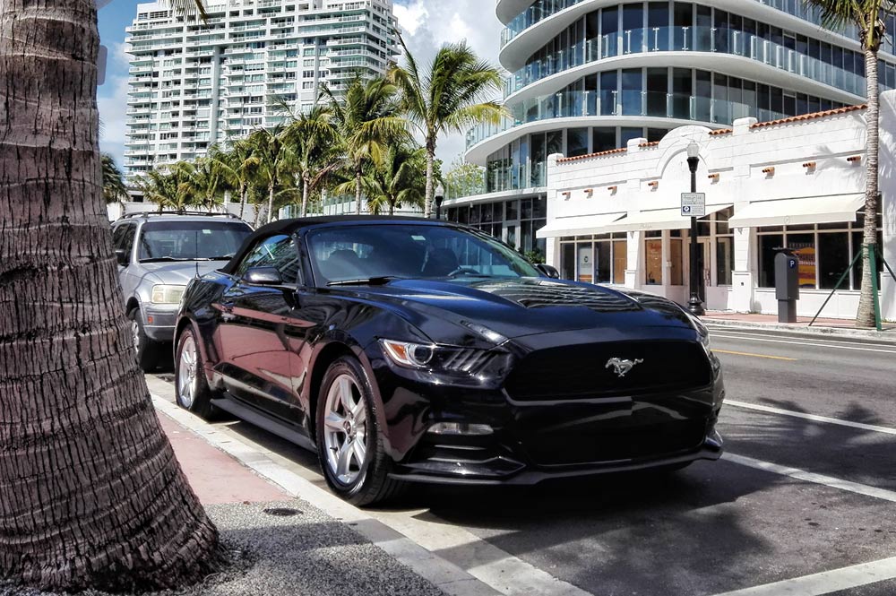 Road trip desde Miami a bordo de un Ford Mustang V6 Convertible ...
