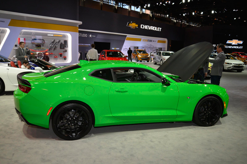 18 coches deportivos a los que el verde les sienta como anillo al dedo