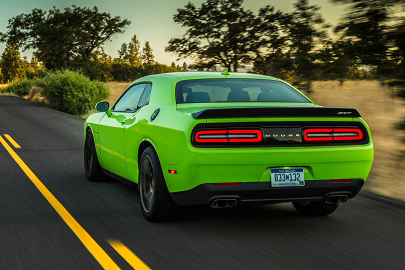 18 coches deportivos a los que el verde les sienta como anillo al dedo