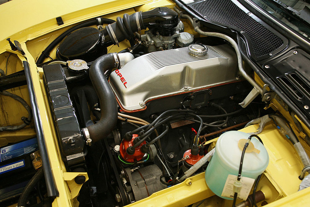 PRUEBA: Opel GT 1900 (1968) - Periodismo del Motor