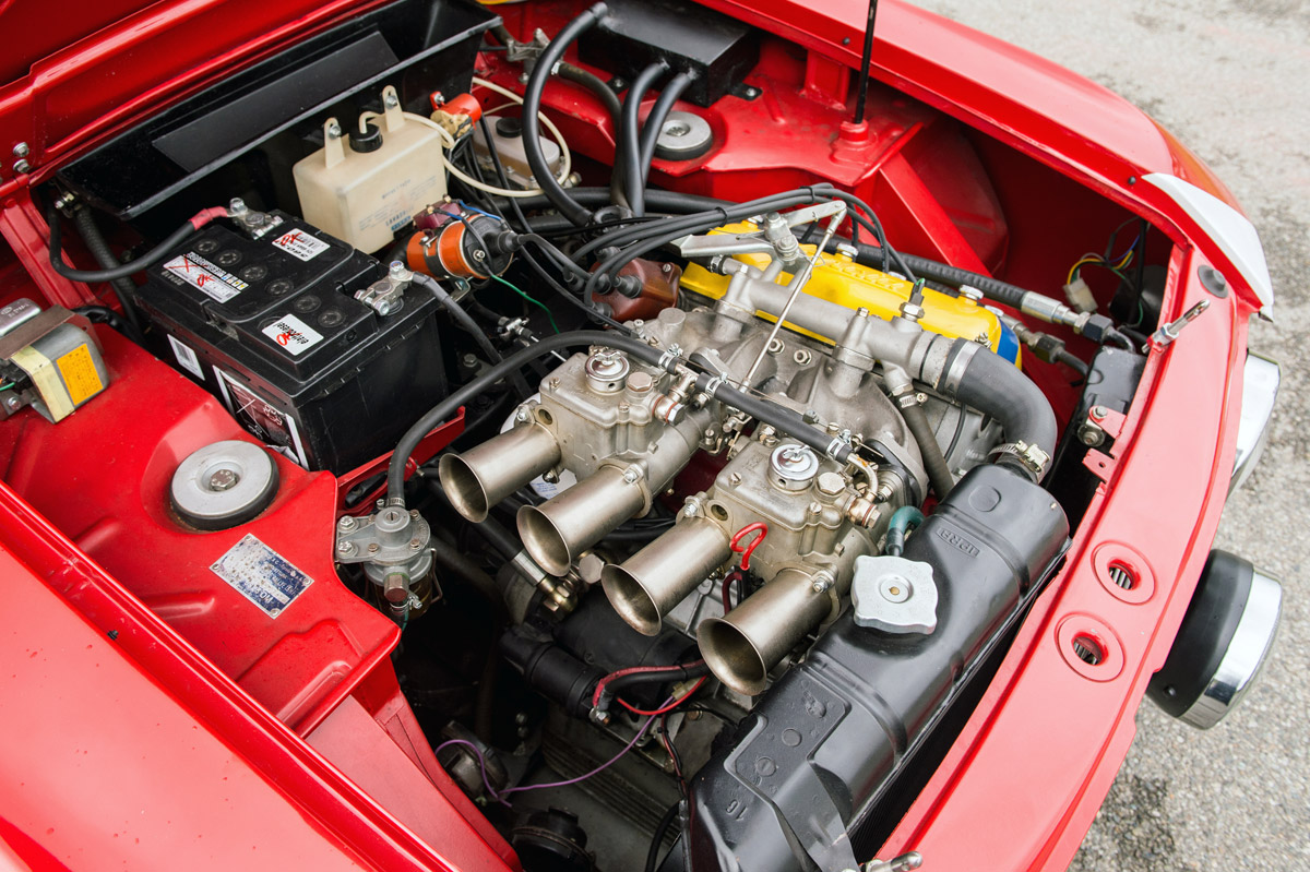Motor V4: 7 coches que montan este peculiar propulsor