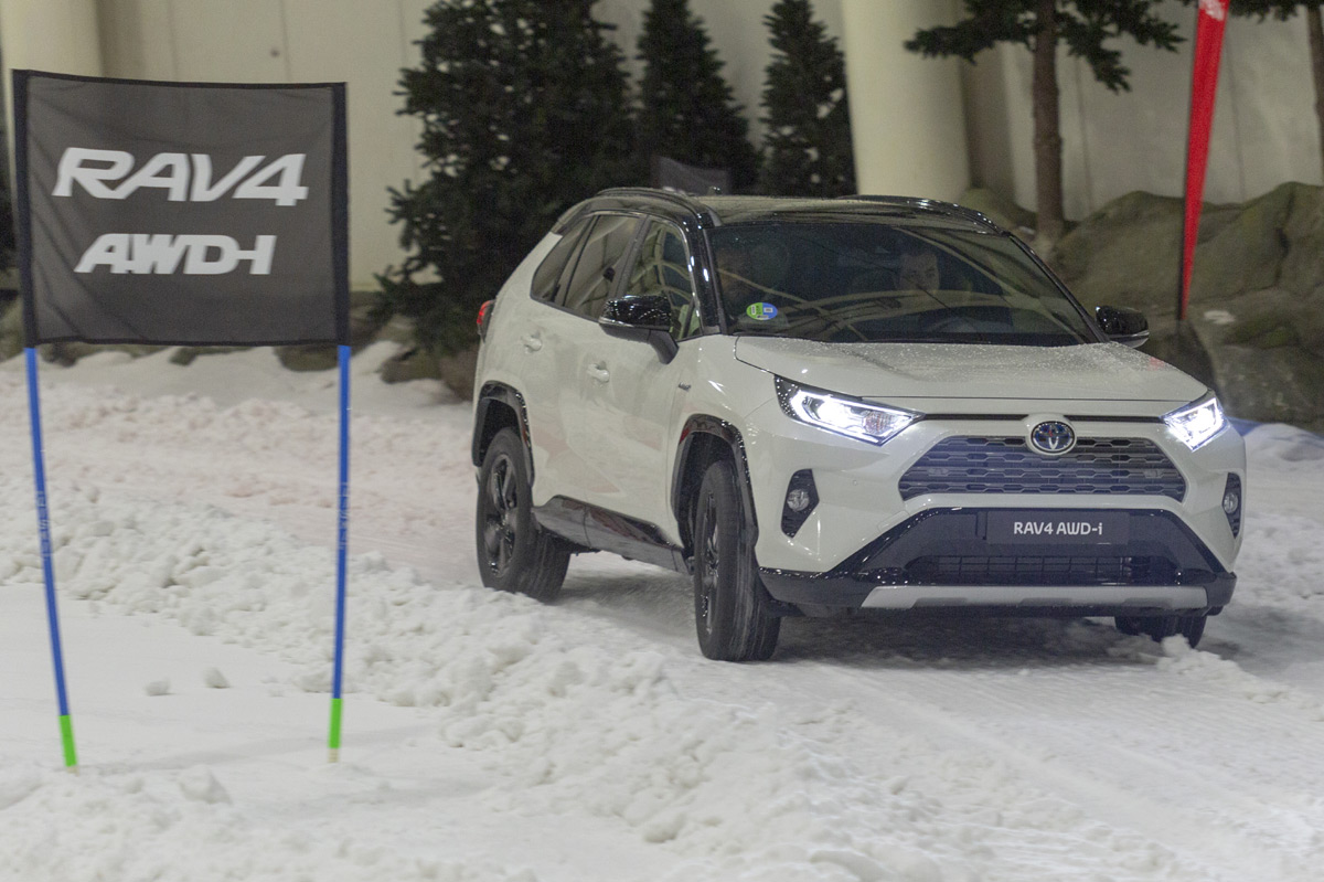 Así funciona la tracción AWD-i del Toyota RAV4 Hybrid - Periodismo del ...