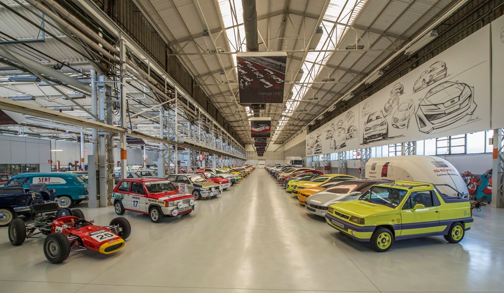 Nave A122 de SEAT, las instalaciones que albergan la colección ...