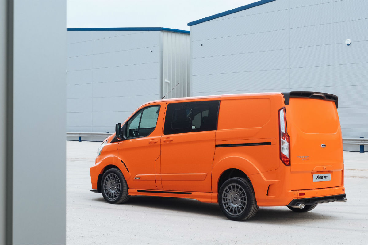 El Ford Transit recibe nuevos colores inspirados en los rallyes ...
