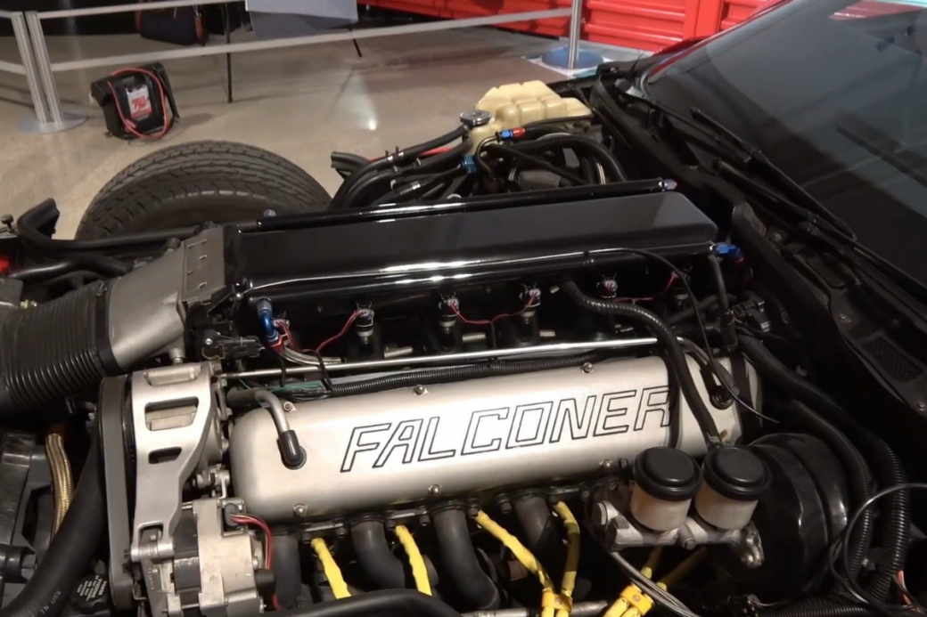 El día que Chevrolet construyó un Corvette V12 para luchar contra el ...