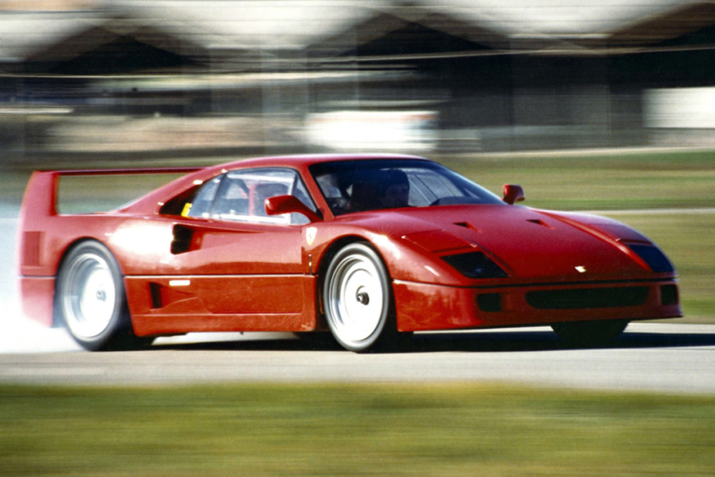 El Ferrari F40 negro que Maradona quiso devolver - Periodismo del Motor