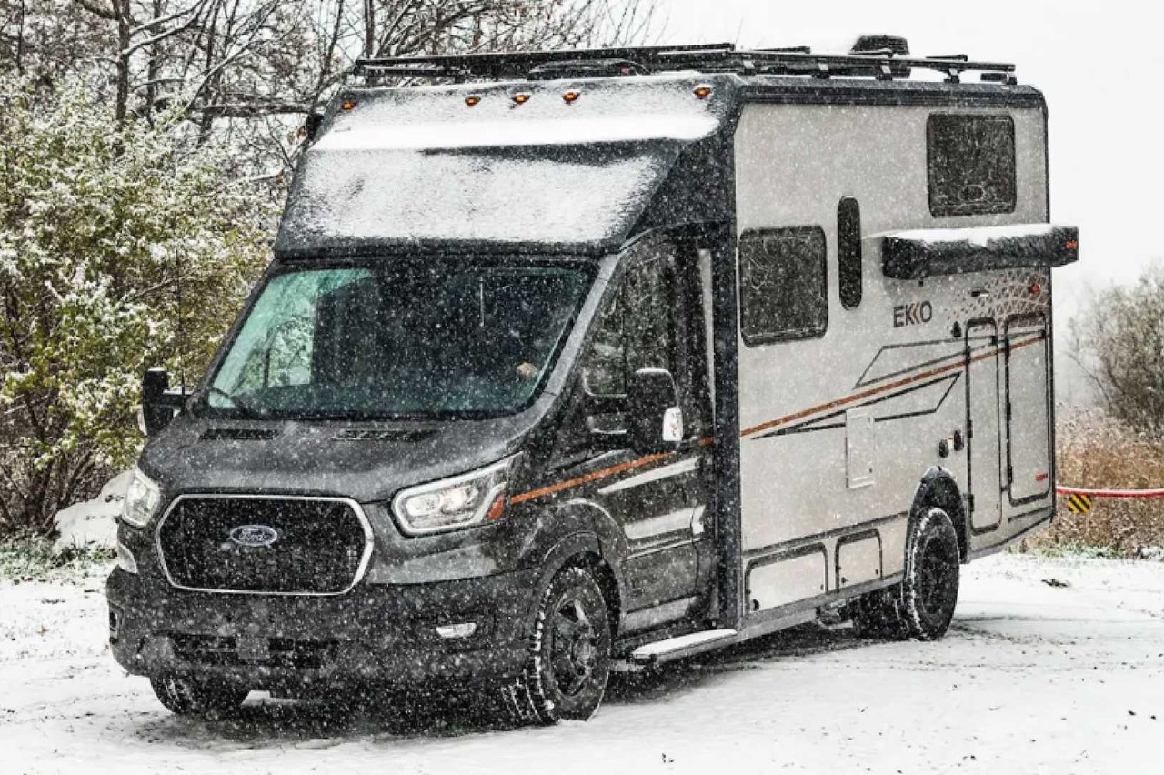 Winnebago Ekko Pop Top, la sorprendente autocaravana basada en la ...