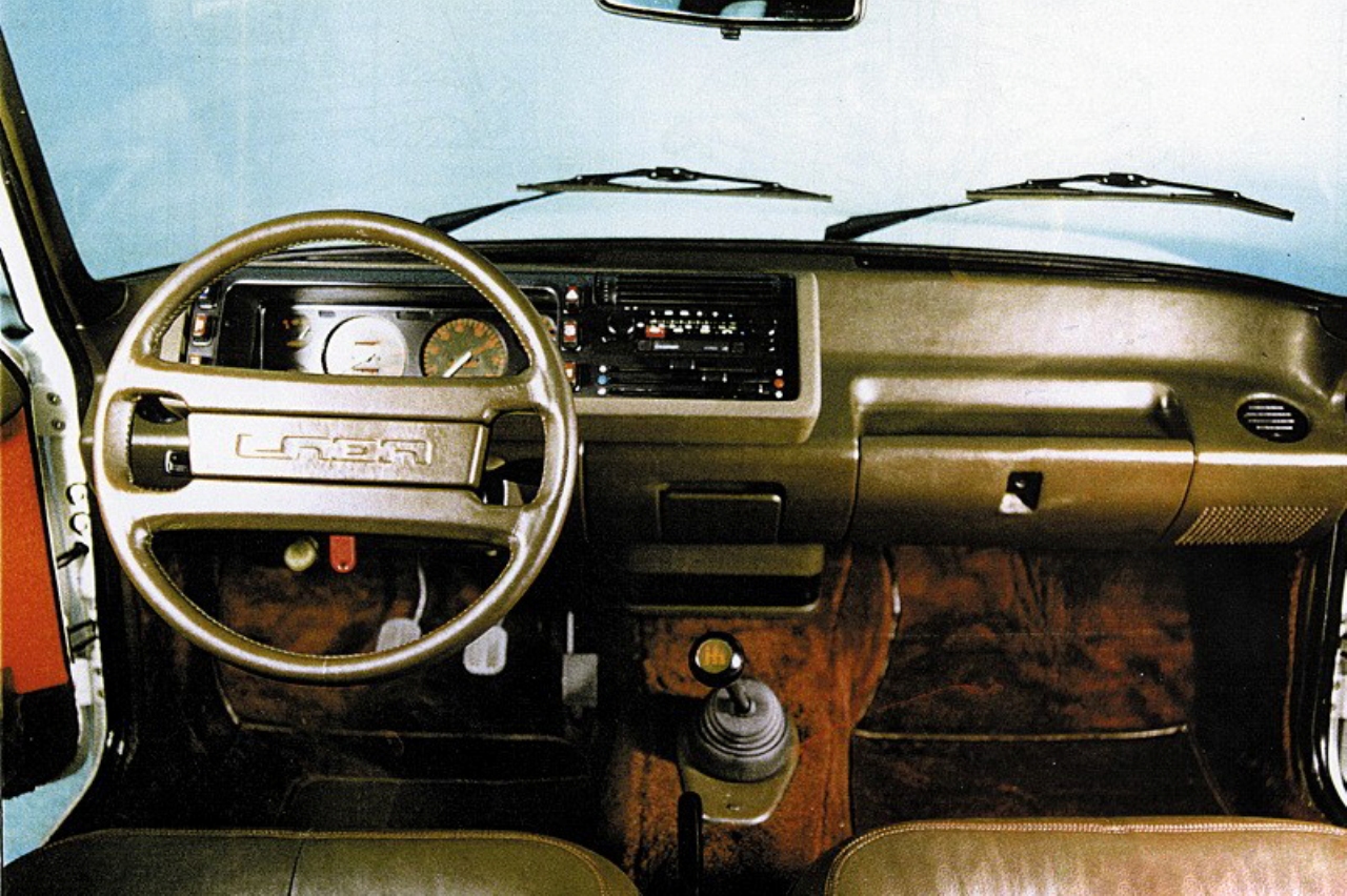 VAZ-Porsche 2103 (1976): el Lada diseñado por Porsche que rechazaron ...