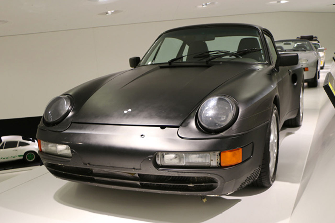 La historia del Porsche 965: el 911 con motor V8 que jamás llegó a ...