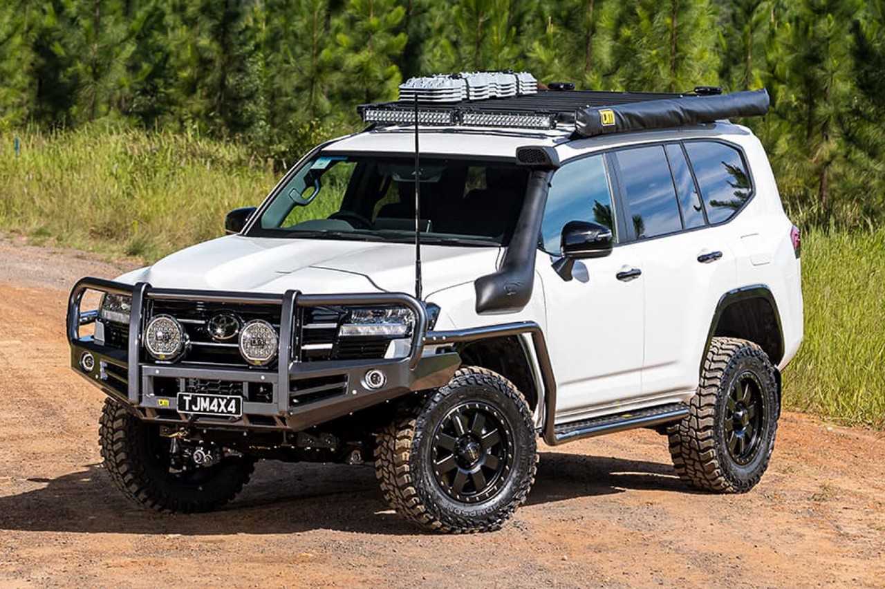 TJM eleva las capacidades off-road del Toyota Land Cruiser 300 ...
