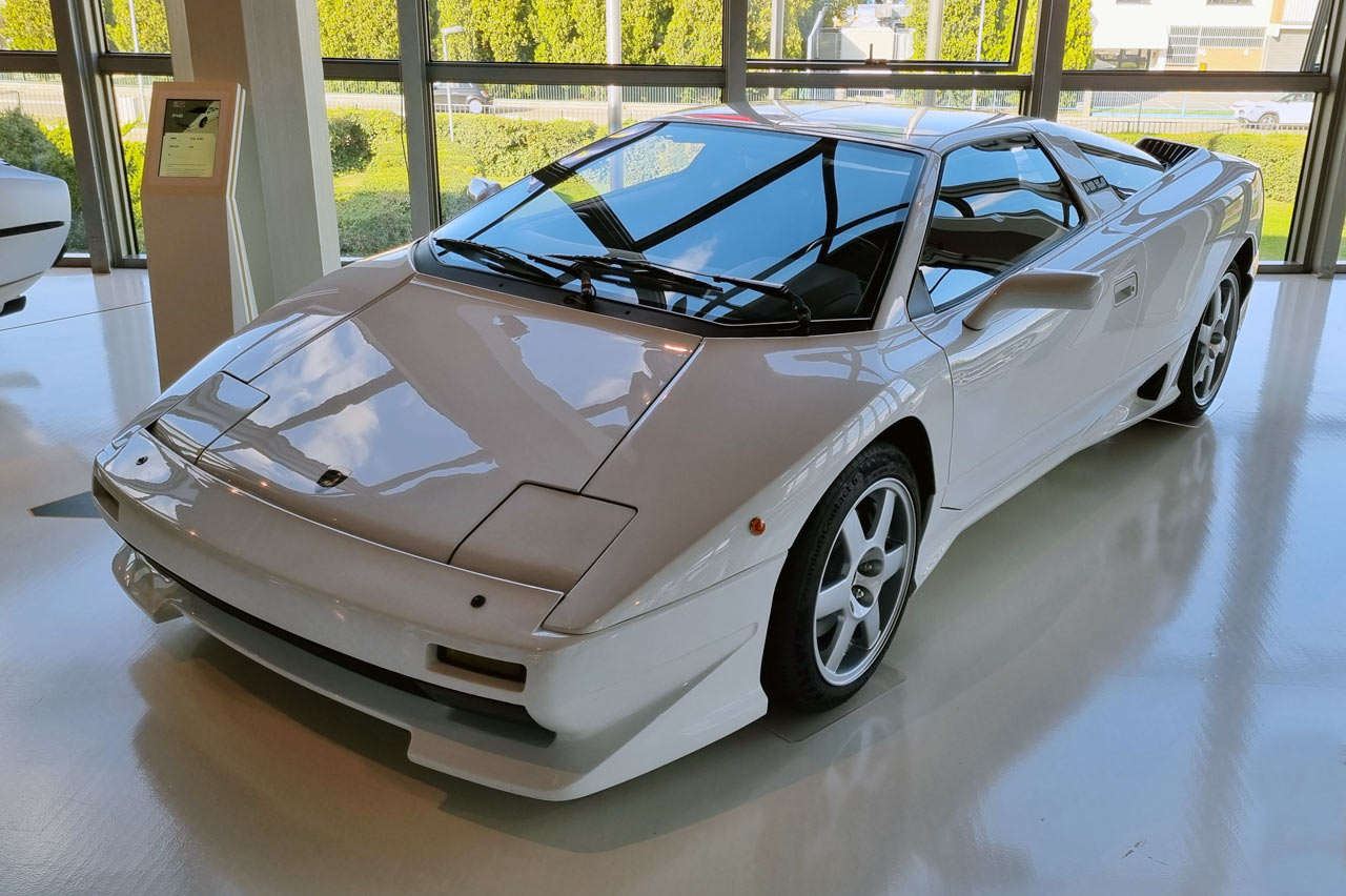 Lamborghini P140: el prototipo con motor V10 que dio vida al Gallardo ...