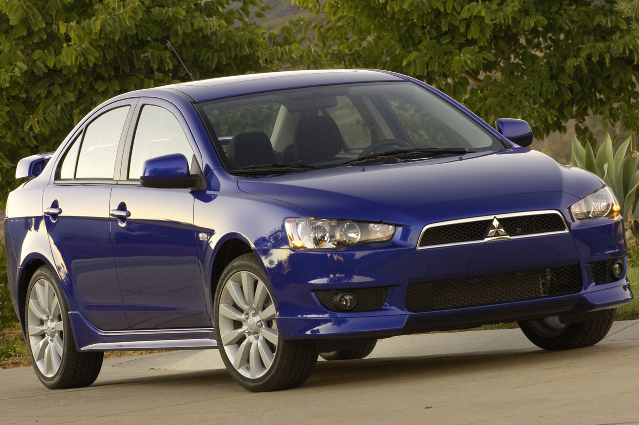 Dodge casi lanza el Caliber como un Mitsubishi Lancer rebautizado