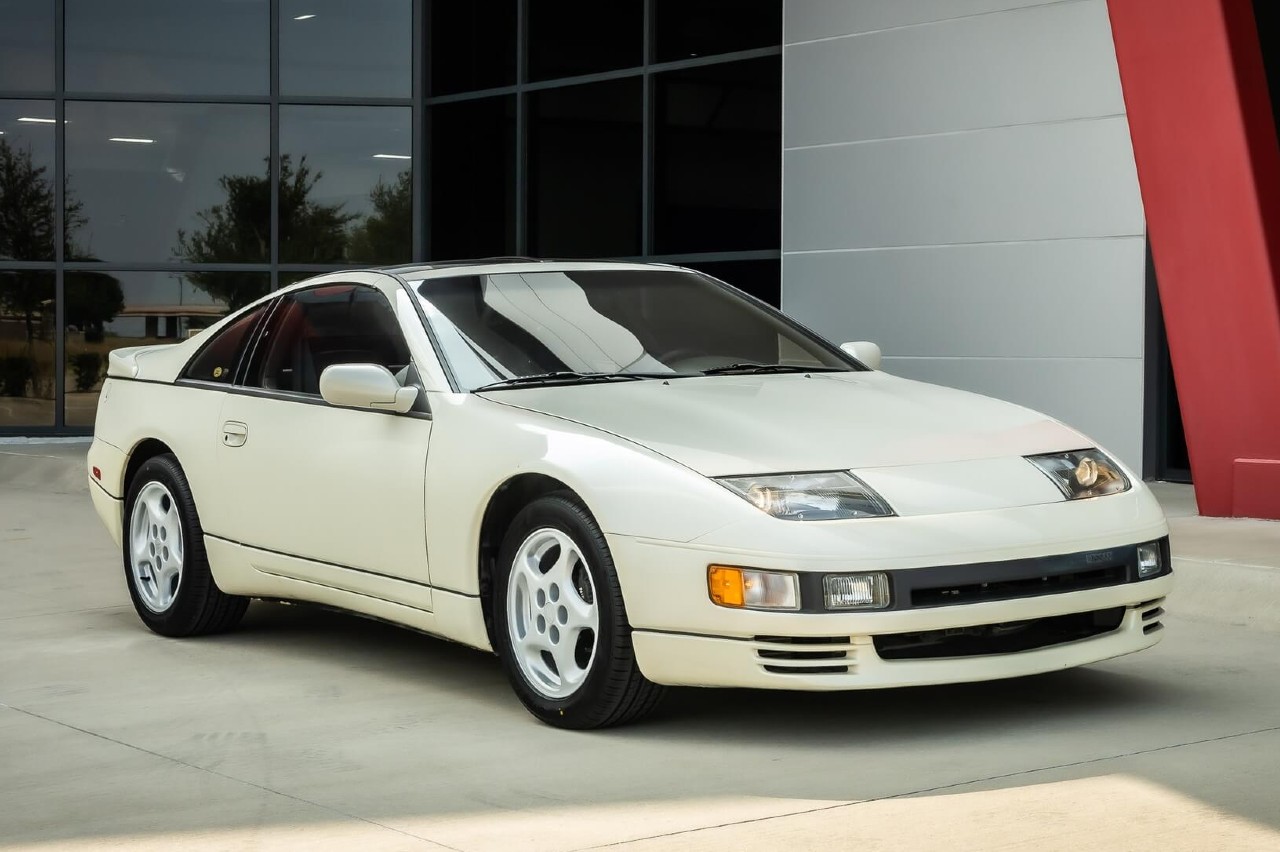 A subasta un Nissan 300ZX con solo 10.000 kilómetros - Periodismo del Motor