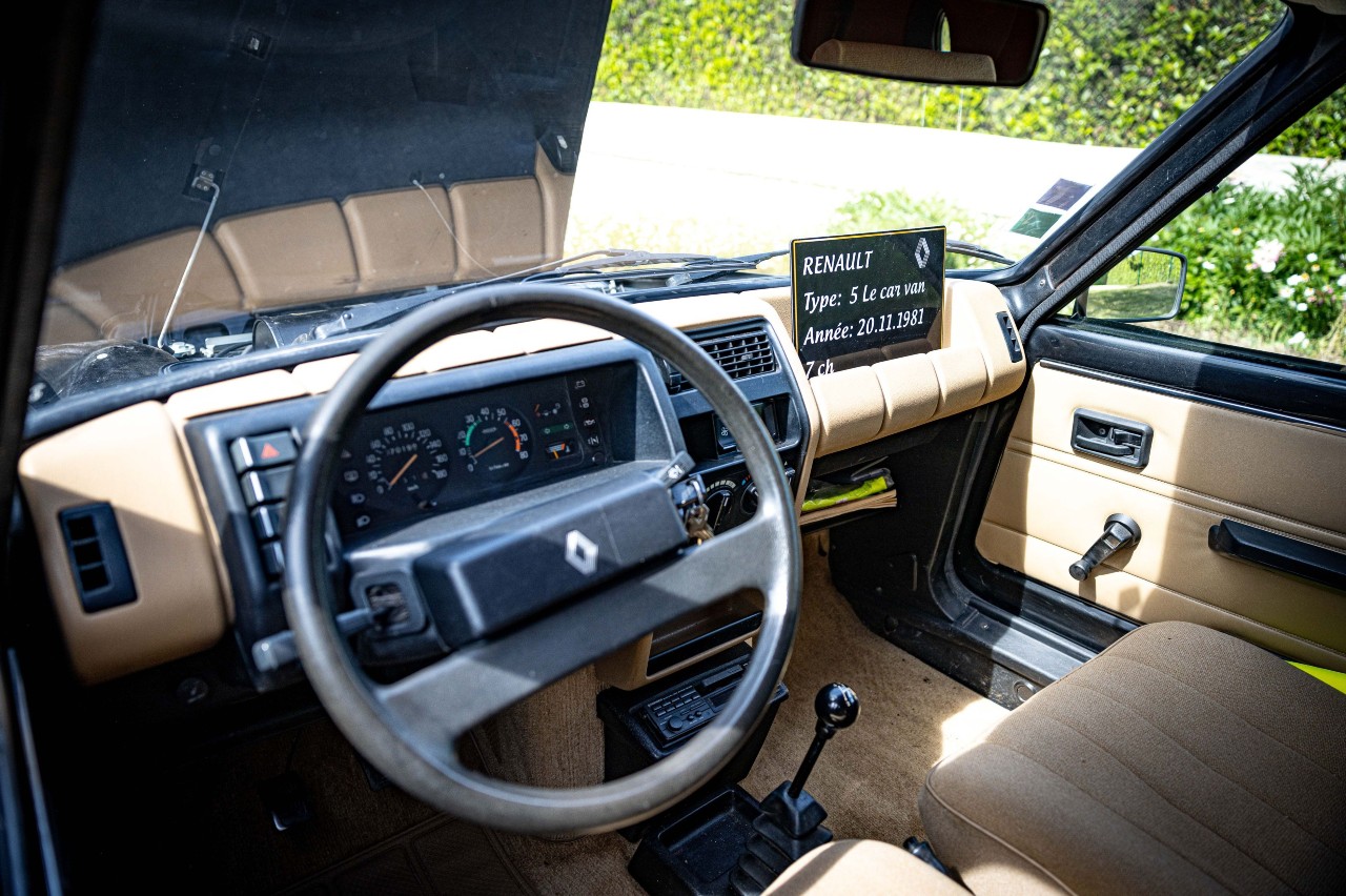 A subasta uno de los pocos Renault 5 Le Car Van construidos para ...