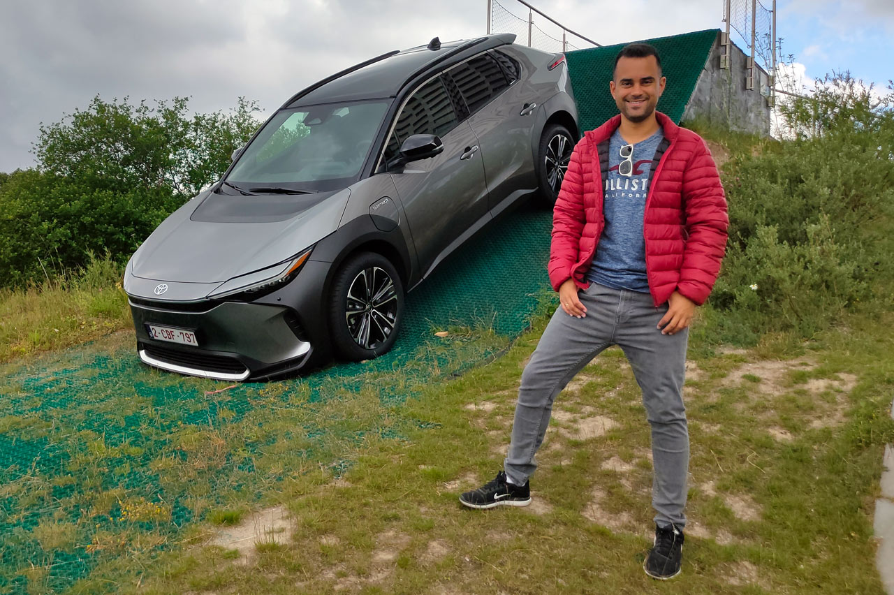 PRUEBA en VÍDEO: Toyota bZ4X Style Plus 4WD - Periodismo del Motor