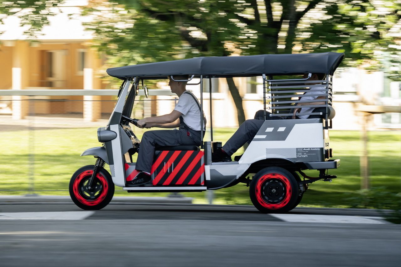 Audi crea un tuk-tuk con las baterías usadas de sus eléctricos - Periodismo del Motor