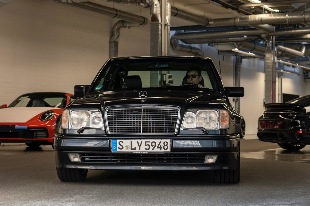 PRUEBA: Mercedes-Benz 500E, la superberlina creada junto con Porsche