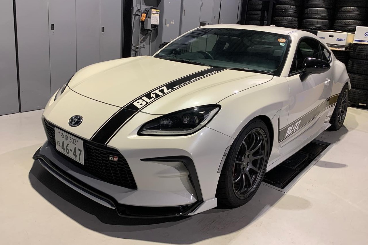 Nuevo kit aerodinámico de Blitz para los Toyota GR86 y Subaru BRZ ...
