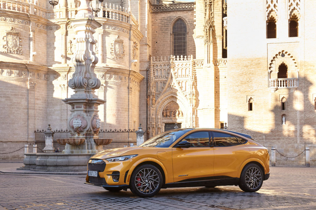 PRUEBA: Ford Mustang Mach-E GT - Periodismo del Motor